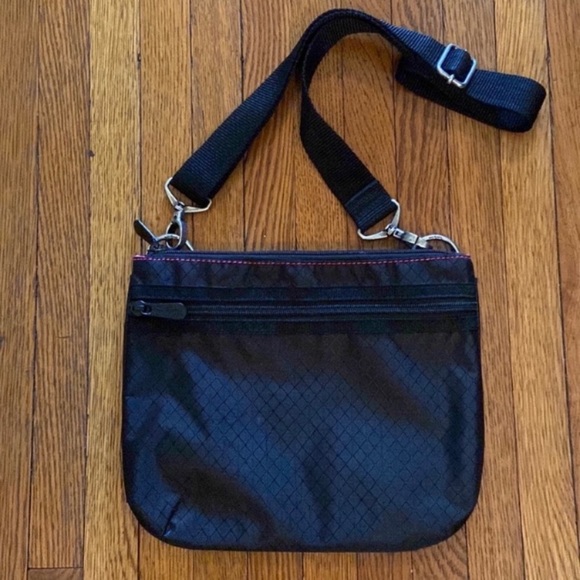 thirty-one | Bags | Thirtyone Crossbody Bag | Poshmark